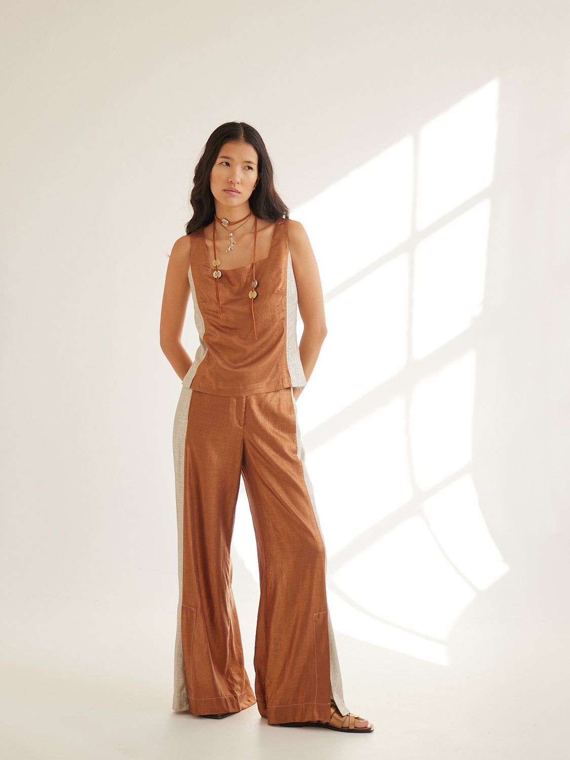 TOP TONA - Margara Shaw